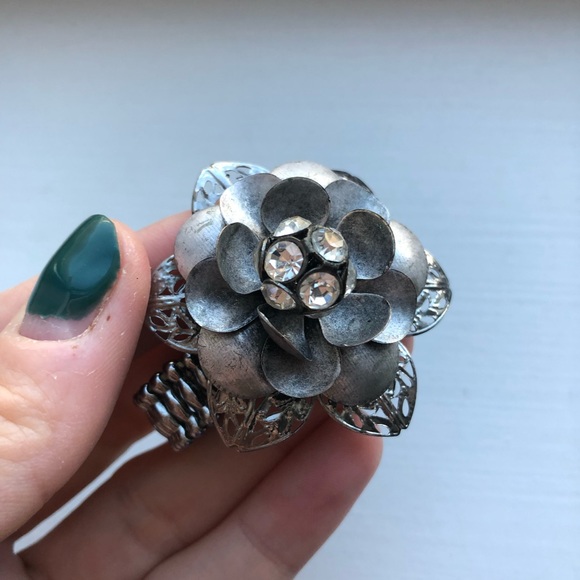 Vintage | Jewelry | Silver Cast Metal Rhinestone Flower Ring | Poshmark